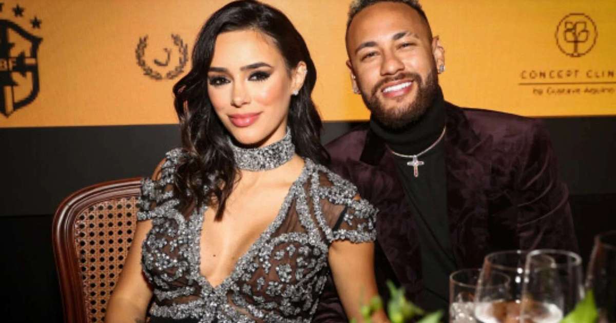 Voltaram Neymar E Biancardi Surgem Juntos Em Evento E Levantam