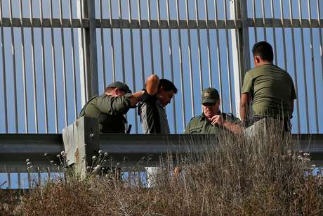 Republicanos dos EUA estão mais hostis contra imigrantes ilegais diz