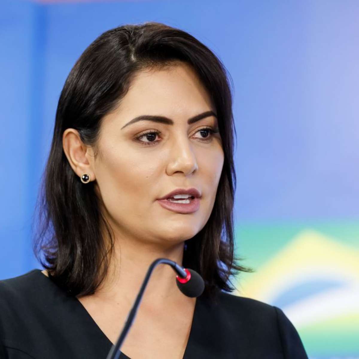 Michelle Ribeiro's Instagram, Twitter & Facebook on IDCrawl