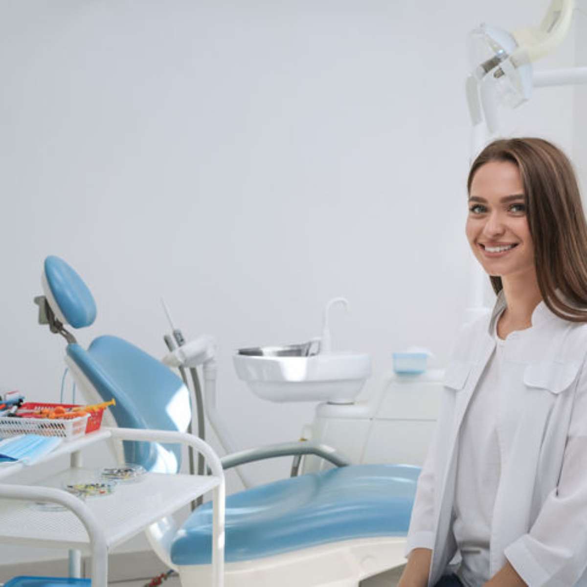 O que faz e quanto ganha um dentista?🐏 Revolucione sua vida com Labet ... O que faz e quanto ganha um dentista?🐏 Revolucione sua vida com Labet ...