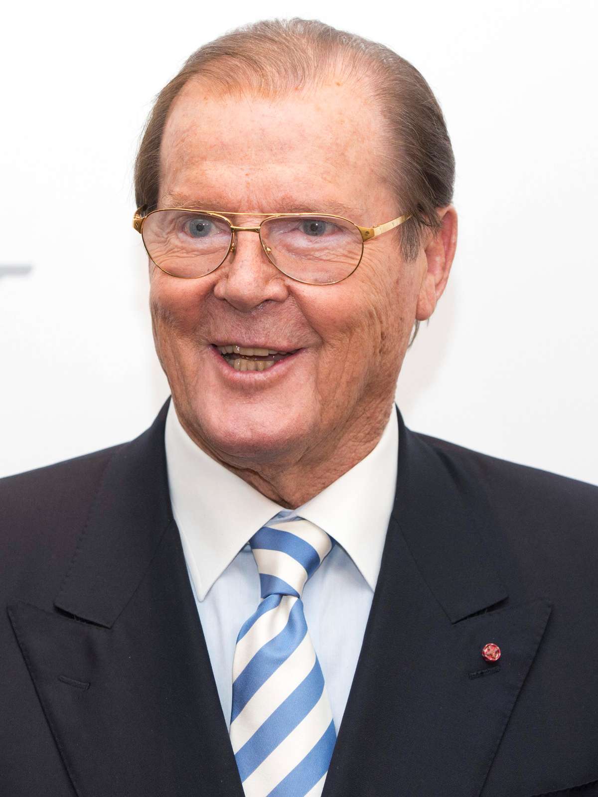 Roger Moore Jovem