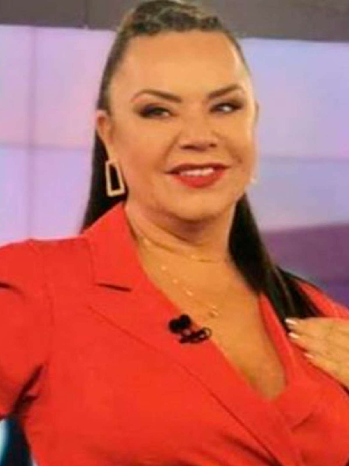 Flor Fernandez's Instagram, Twitter & Facebook on IDCrawl
