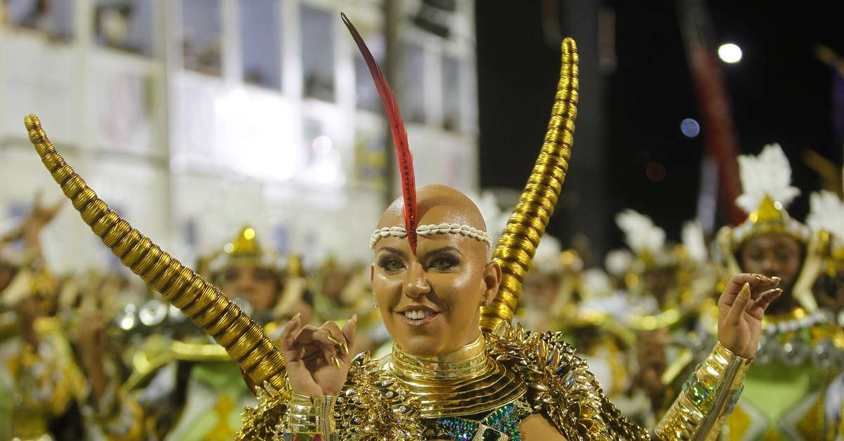 Bafos da folia: rainha careca e musa constrangida