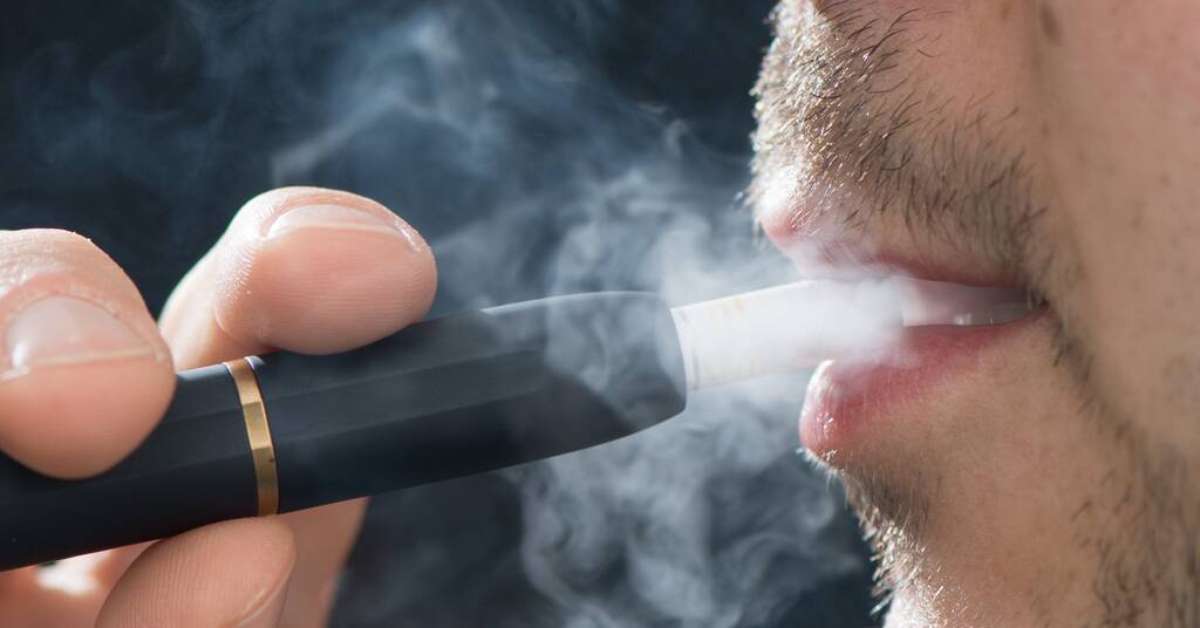 De doença pulmonar a câncer: quais são os perigos do cigarro eletrônico