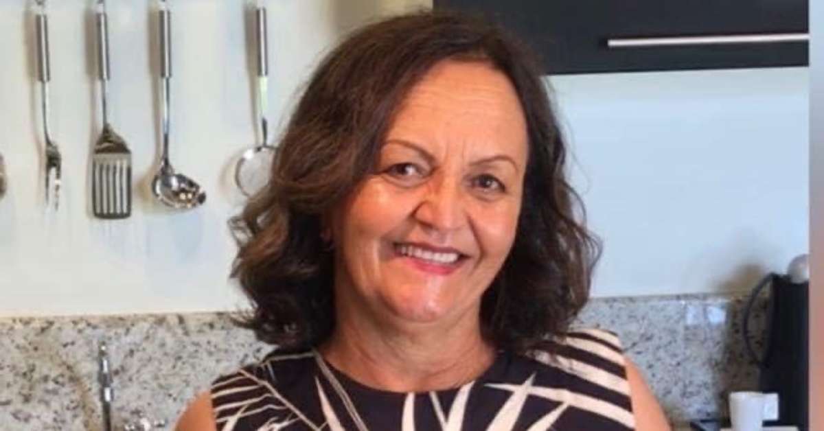 "Vamos almoçar?" Quem é a influencer Eleni Moretti