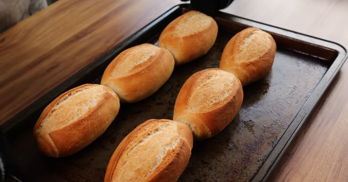 Conhece esses apelidos do pão no Brasil? Como você chama?