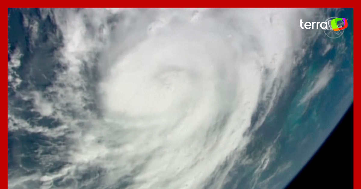 Furacão Idalia chega à Flórida com ventos de 200 km/h - Tempestade ...