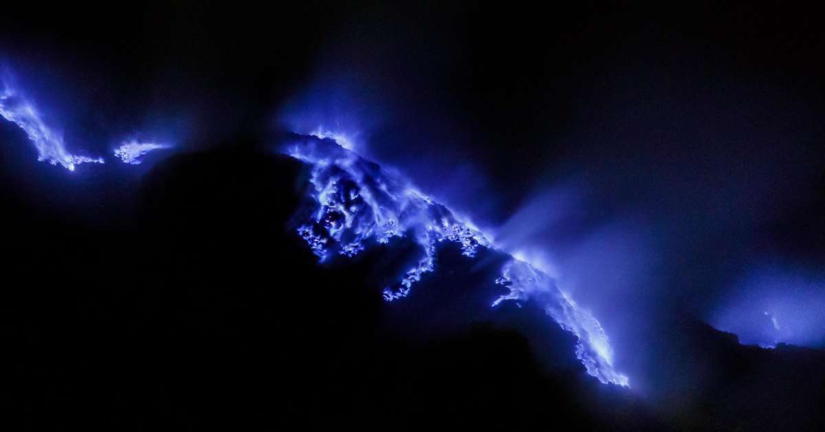 Lava azul existe? Veja explicação da ciência