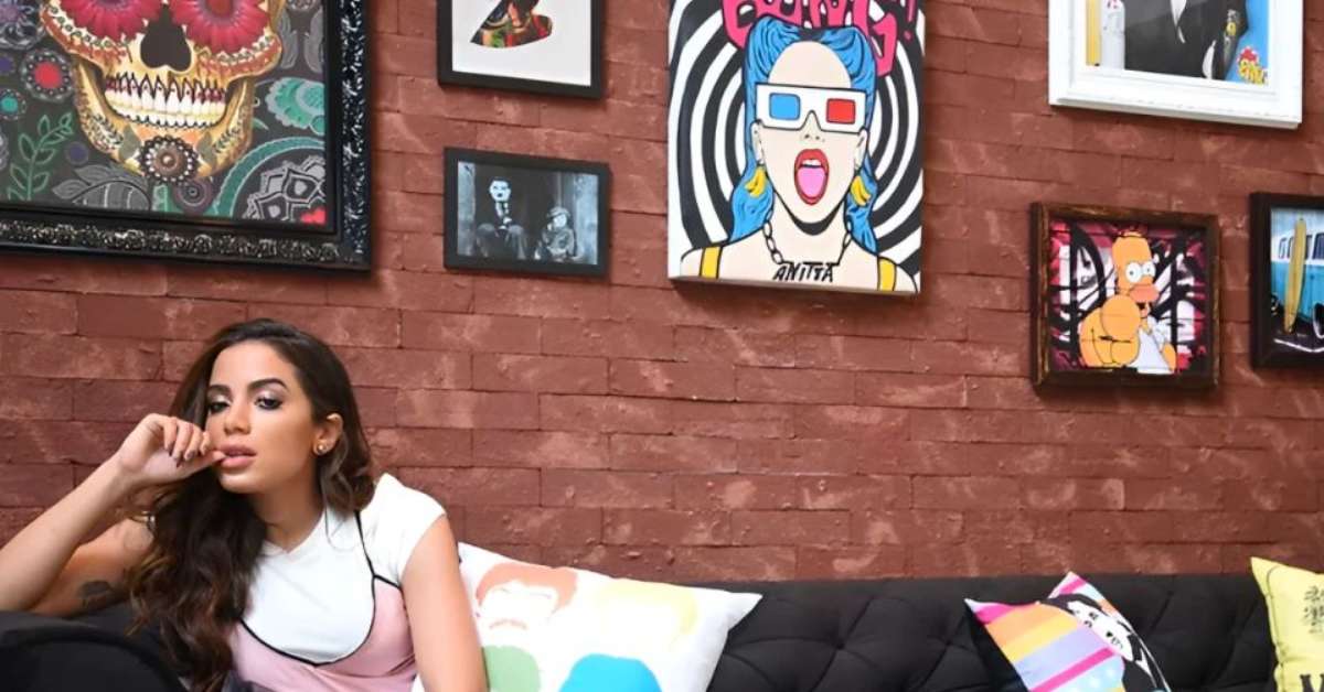Como é a casa da Anitta que está à venda no Rio de Janeiro