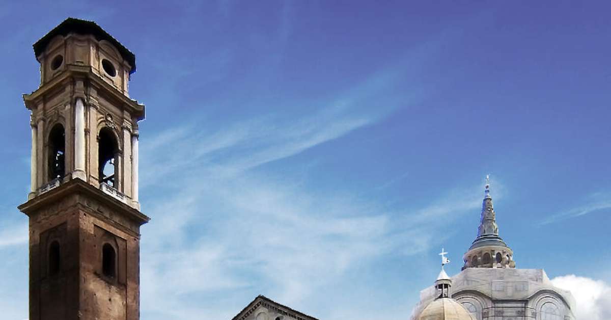 Catedral de Turim, que abriga o Santo Sudário, é uma das mais incríveis ...