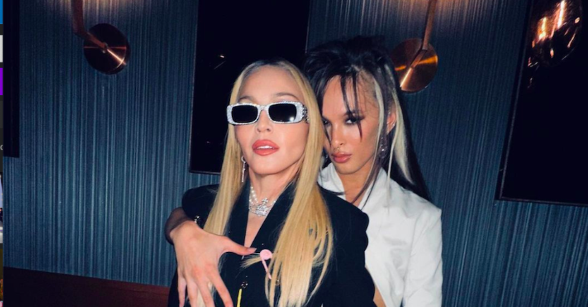 Quem é a bailarina trans que beija Madonna em show da "Celebration Tour"?