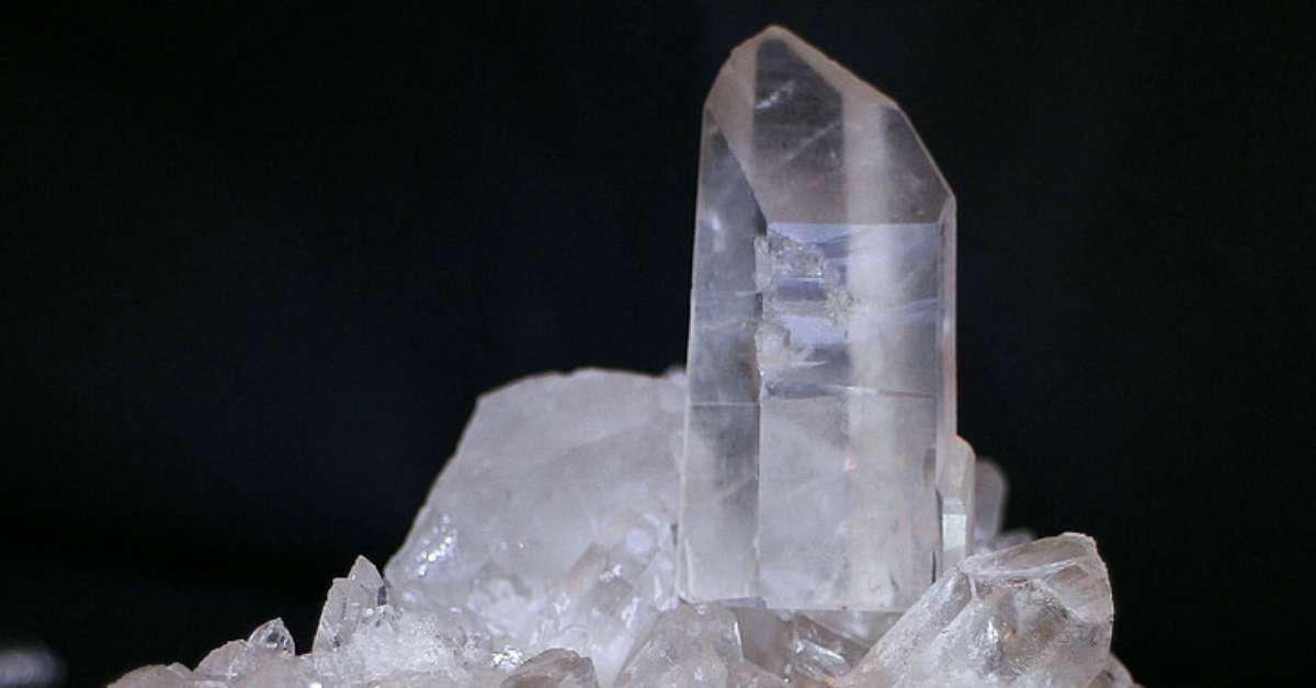 Curativo e energético: conheça o cristal cuja maior reserva do mundo ...