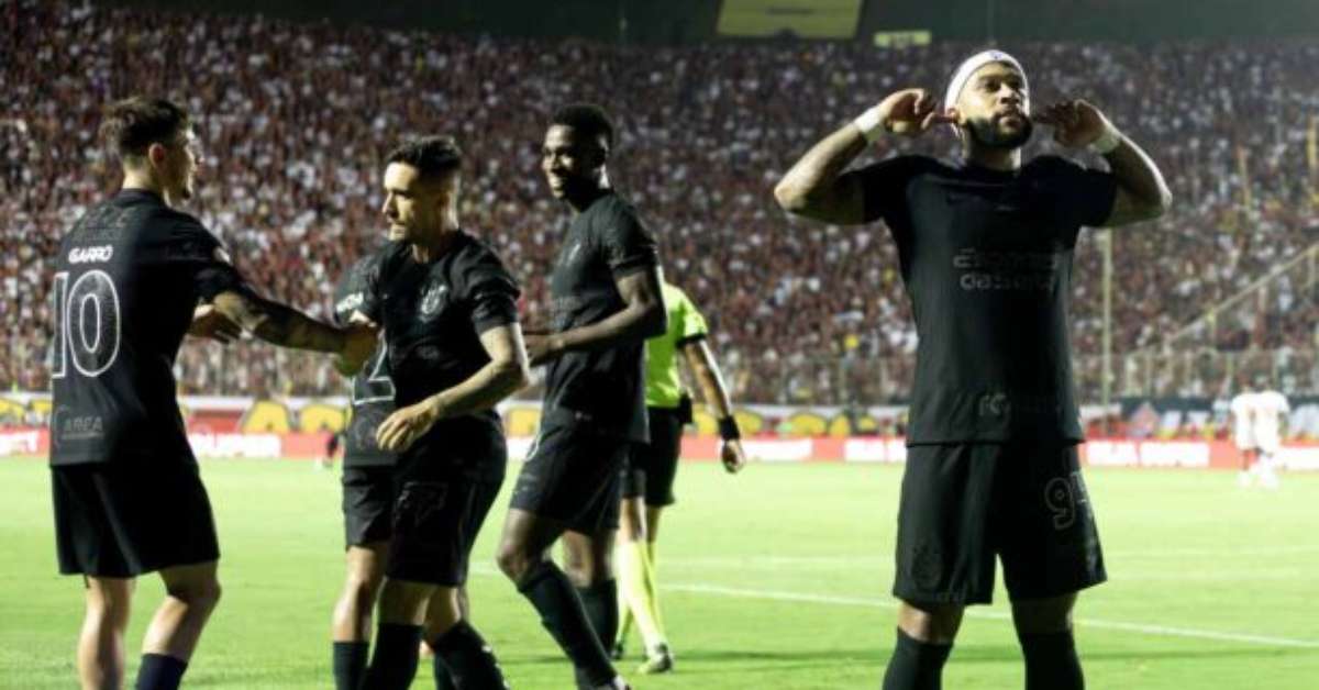Retrospectiva 2024: Corinthians tem ano 'infernal', mas finaliza no céu
