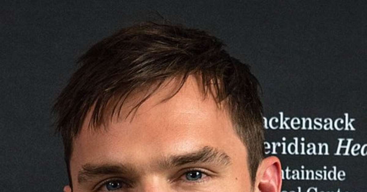 Fãs no agito: Nicholas Hoult vem ao Brasil para divulgar 'Superman'