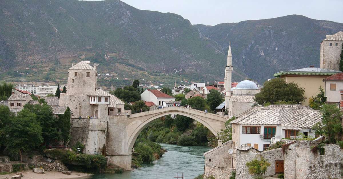 Joia medieval na Herzegovina, Mostar é símbolo da vitória sobre a guerra