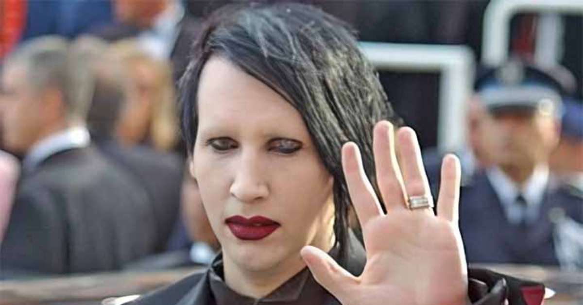 Marilyn Manson: com trajetória marcada por controvérsias, cantor ...