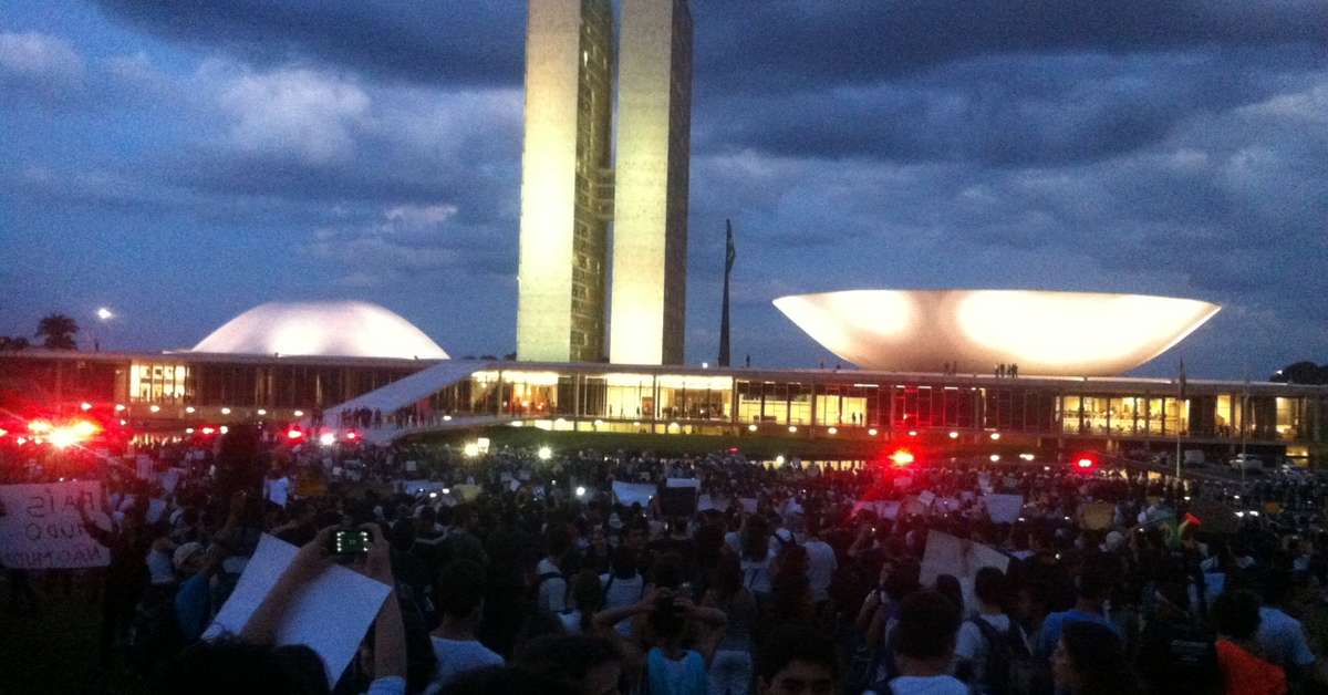 Manifestantes ocupam a Esplanada dos Ministérios em Brasília Manifestantes ocupam a Esplanada dos Ministérios em Brasília