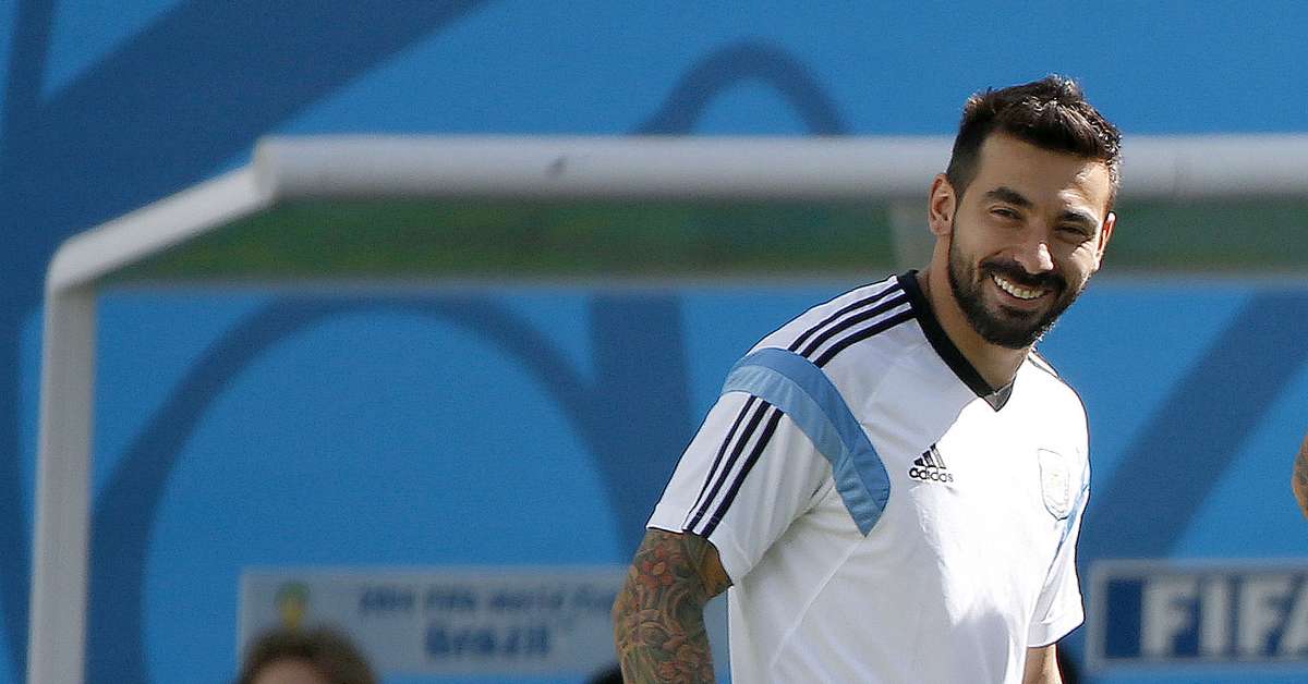 Novo Titular Sex Symbol Argentino Ousou Até Diante Do Papa