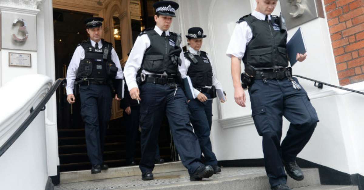 Polícia britânica 'atirou apenas três vezes’ em um ano