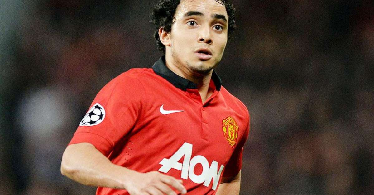 Lateral do Manchester United, Rafael está perto de reforçar o Lyon