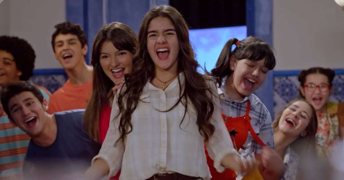 Gaby Estrella: Protagonistas cantam e dançam em novo clipe (Exclusivo)