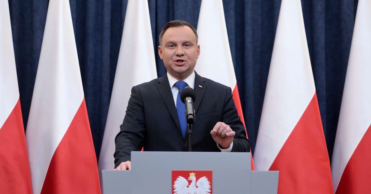 Presidente da Polônia diz que irá sancionar lei sobre Holocausto