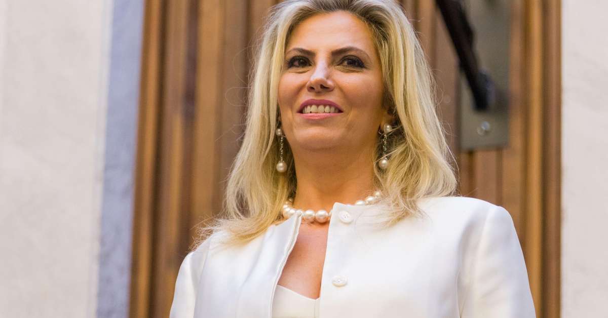 Cida Borghetti toma posse como governadora do Paraná