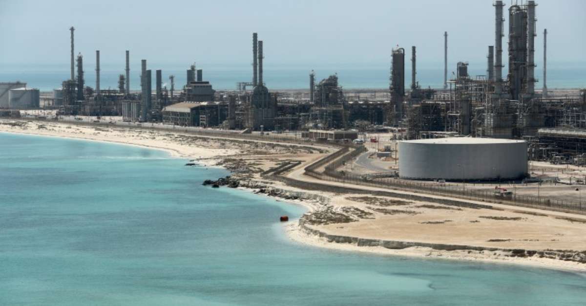Exportações de petróleo da Arábia Saudita caem para 7,120 mi bpd em julho