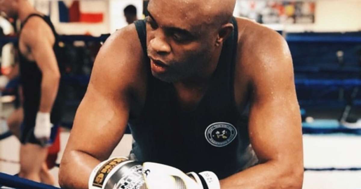Anderson Silva indica cirurgia e mira retorno ao UFC em 2020; entenda