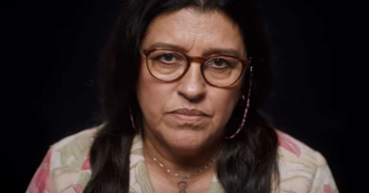 Aos 65, Regina Casé se destaca em três papéis de empregada