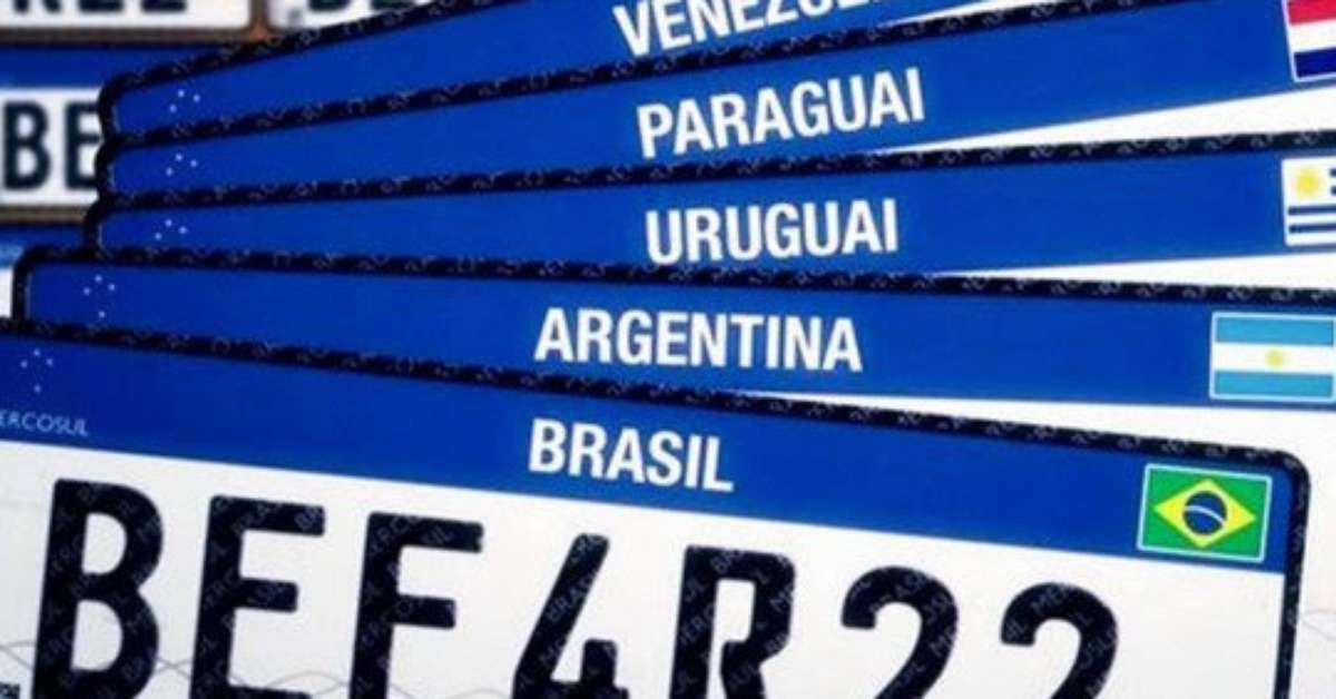 Placa Mercosul já está disponível no Brasil inteiro