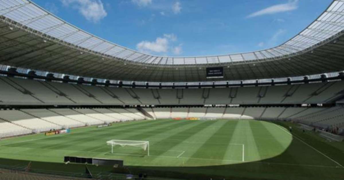 Líder, Internacional visita o Fortaleza na Arena Castelão