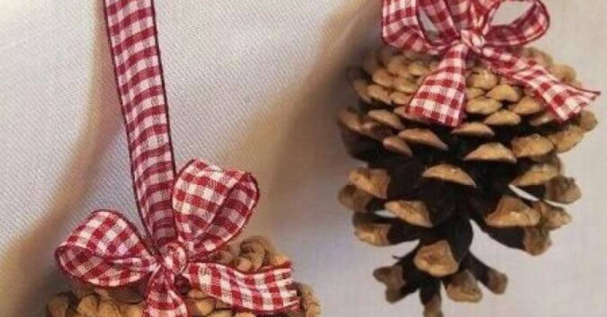 +57 Modelos de Enfeite de Natal com Pinha para se Inspirar