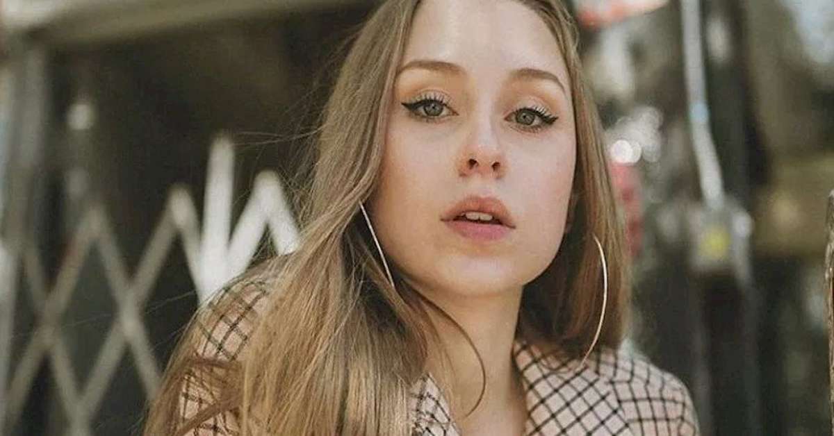 Conheça Leyla Blue, que emplacou "What A Shame" no TikTok