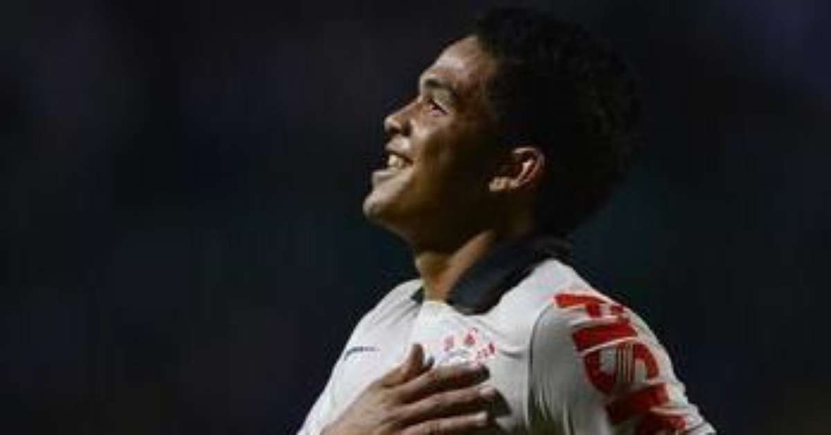 Gil comenta sobre novo atacante do Corinthians