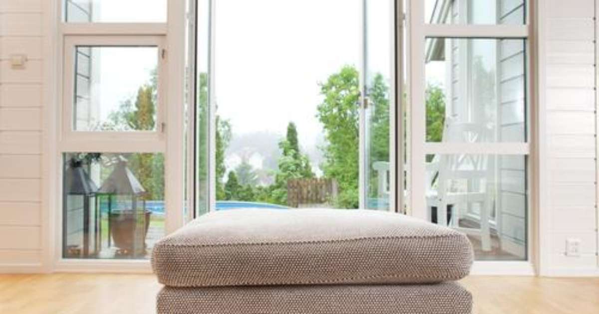 Pufe é peça discreta, mas com muitas funções; veja modelos