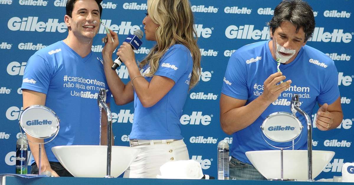 Sabrina Sato faz barba de galã e diz: "cara limpa é sexy"