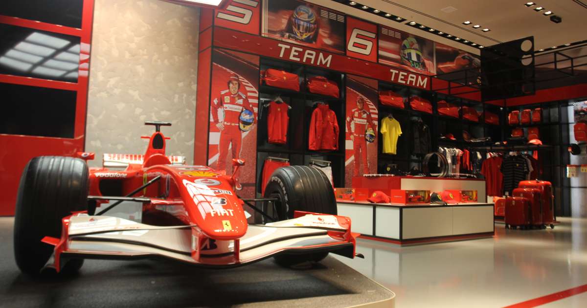 Veja fotos da Ferrari Store no Rio de Janeiro