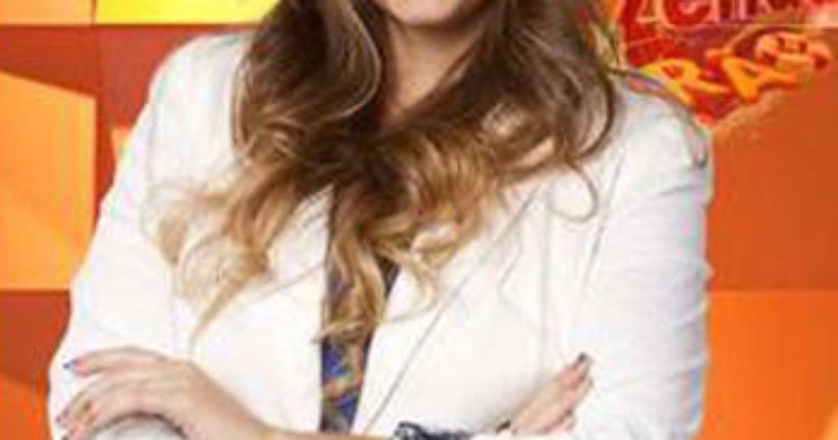 'Fazenda de Verão': Natália e Angelis quase dão selinho