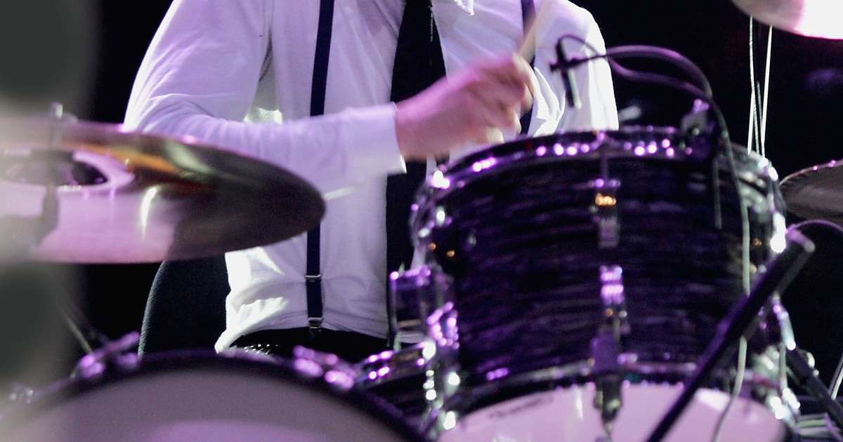 Baterista Nick Hodgson anuncia saída da banda Kaiser Chiefs