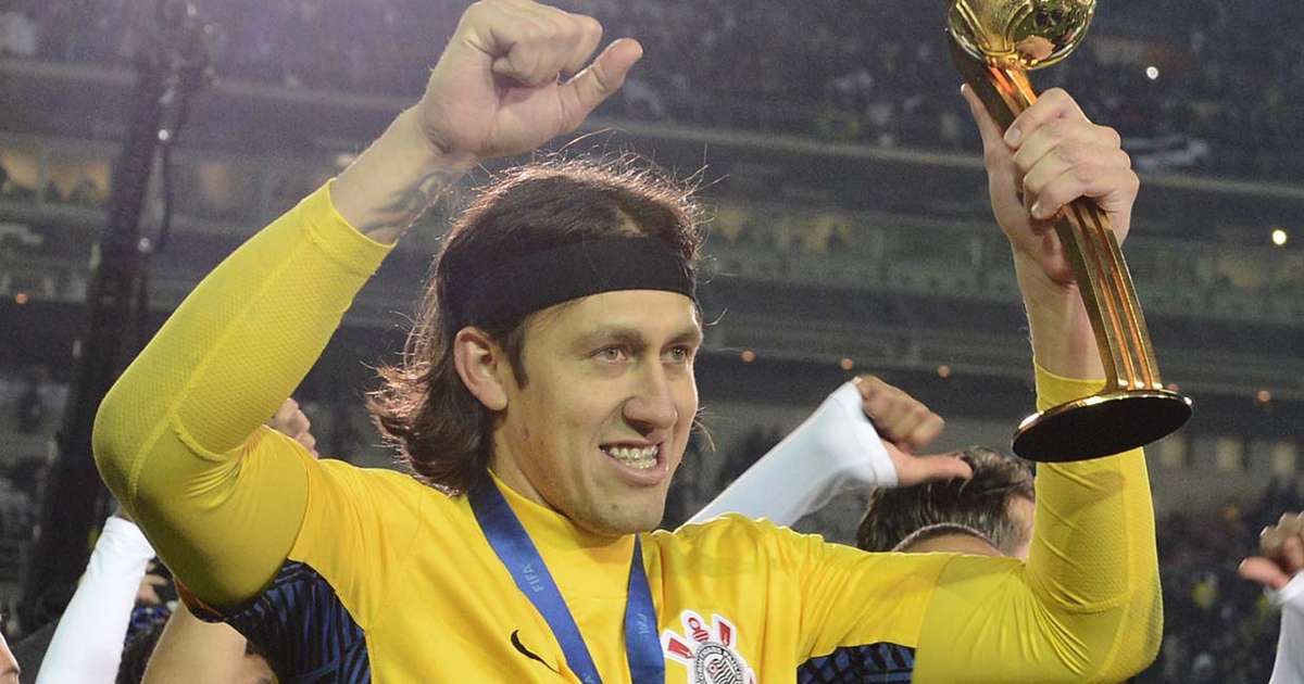 Cássio é eleito melhor jogador do Mundial de Clubes e da final