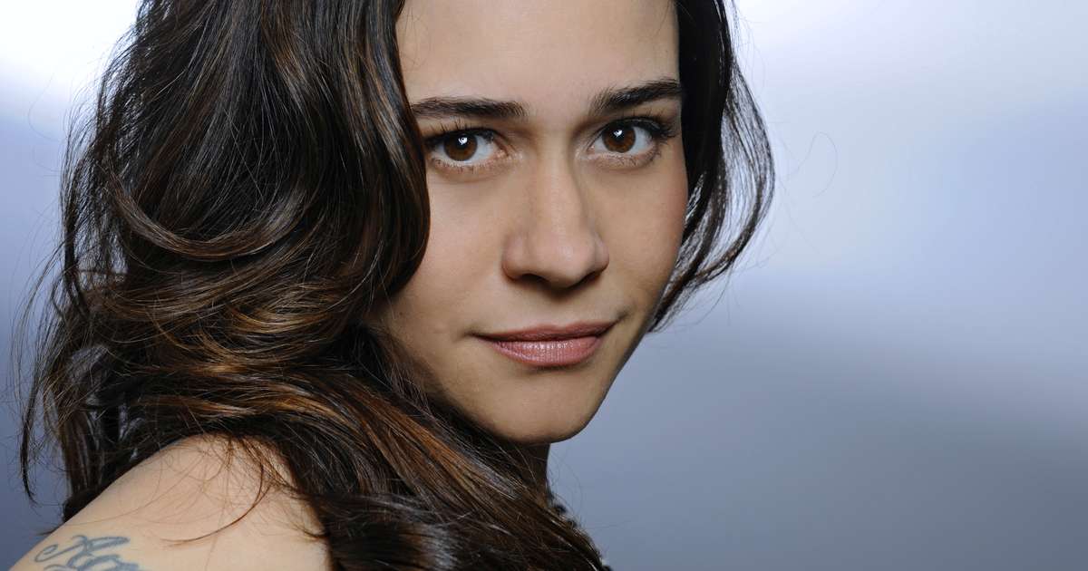 Aos 38, Alessandra Negrini fala sobre seus 20 anos na TV