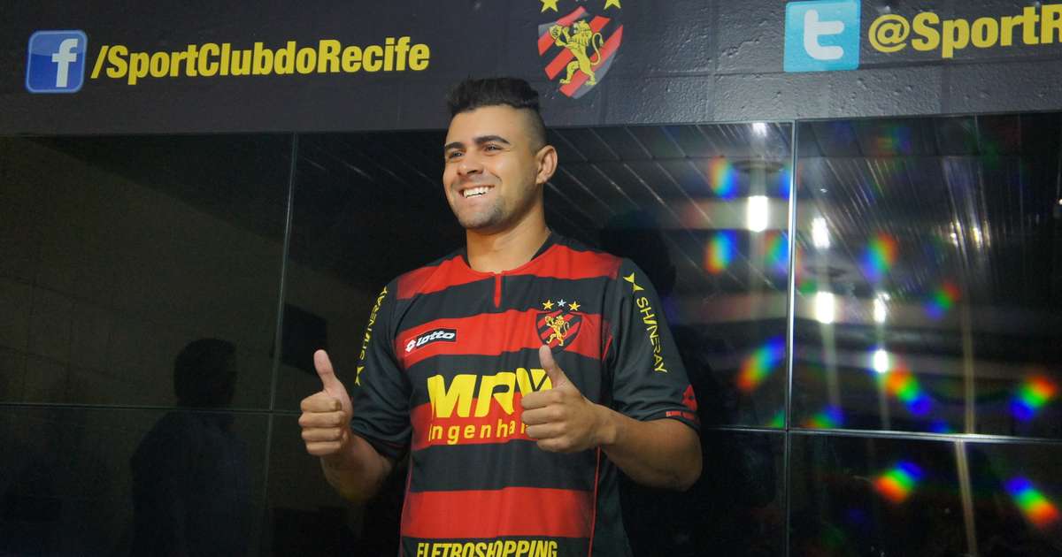 Marcos Aurélio fica com a camisa 10 do Sport; Roger é o 9
