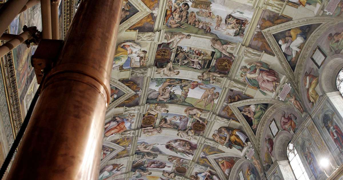 Capela Sistina é fechada para ser preparada para o Conclave