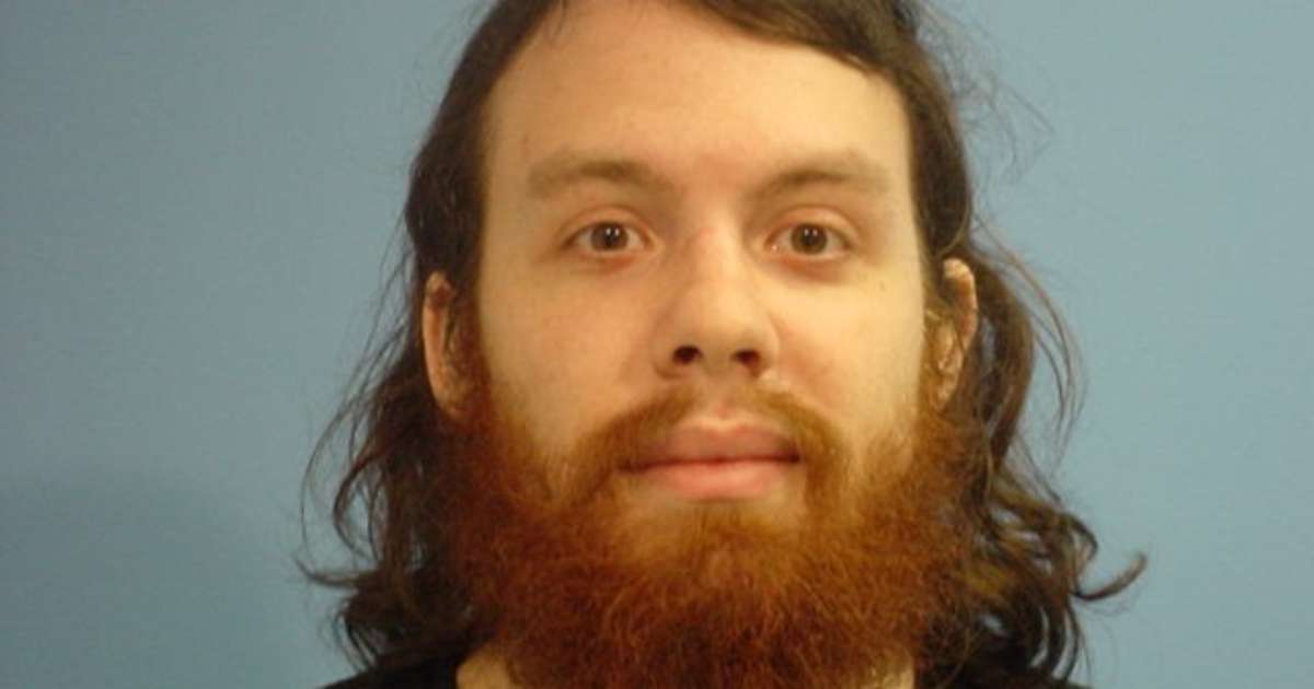 Hacker que vazou dados de donos de iPad é condenado a prisão