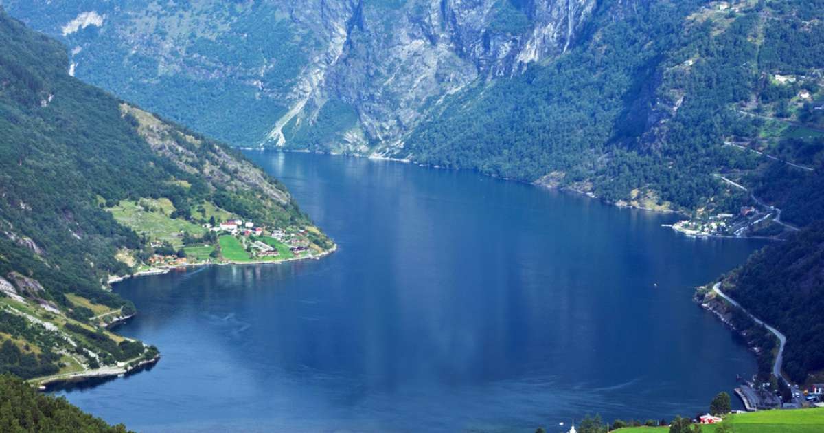 Veja opções de cruzeiros para conhecer os fiordes da Noruega