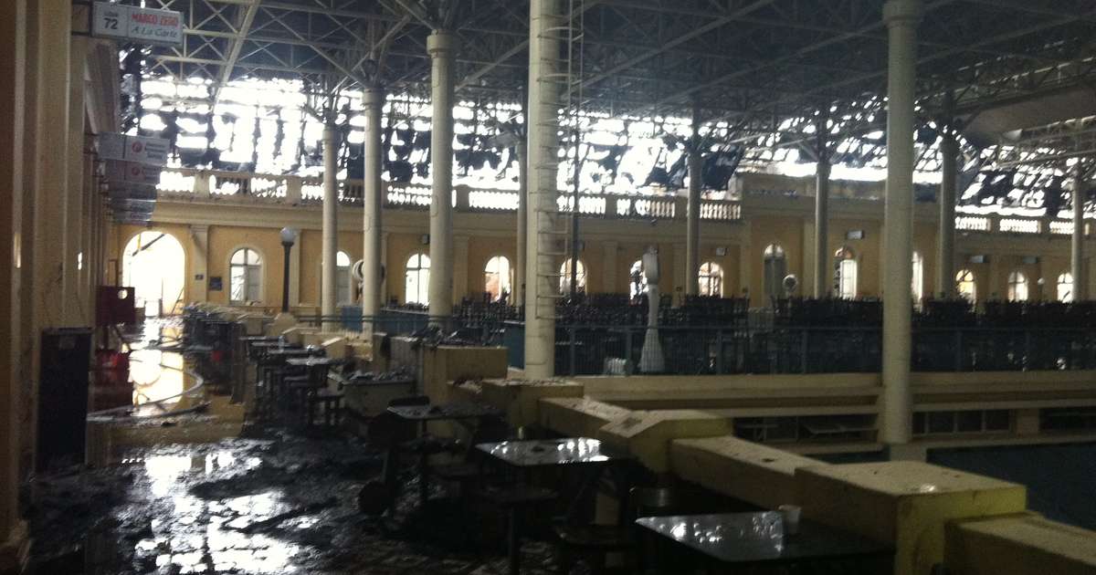 Veja fotos do Mercado Público de Porto Alegre após incêndio