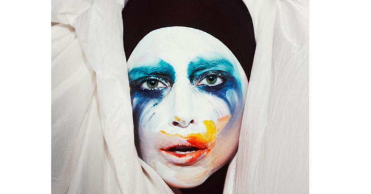 Lady Gaga divulga detalhes de disco e capa do novo single