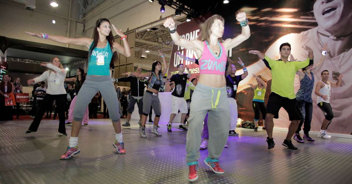 Aulas de zumba e com kangoo jump são atrações de feira fitness em SP