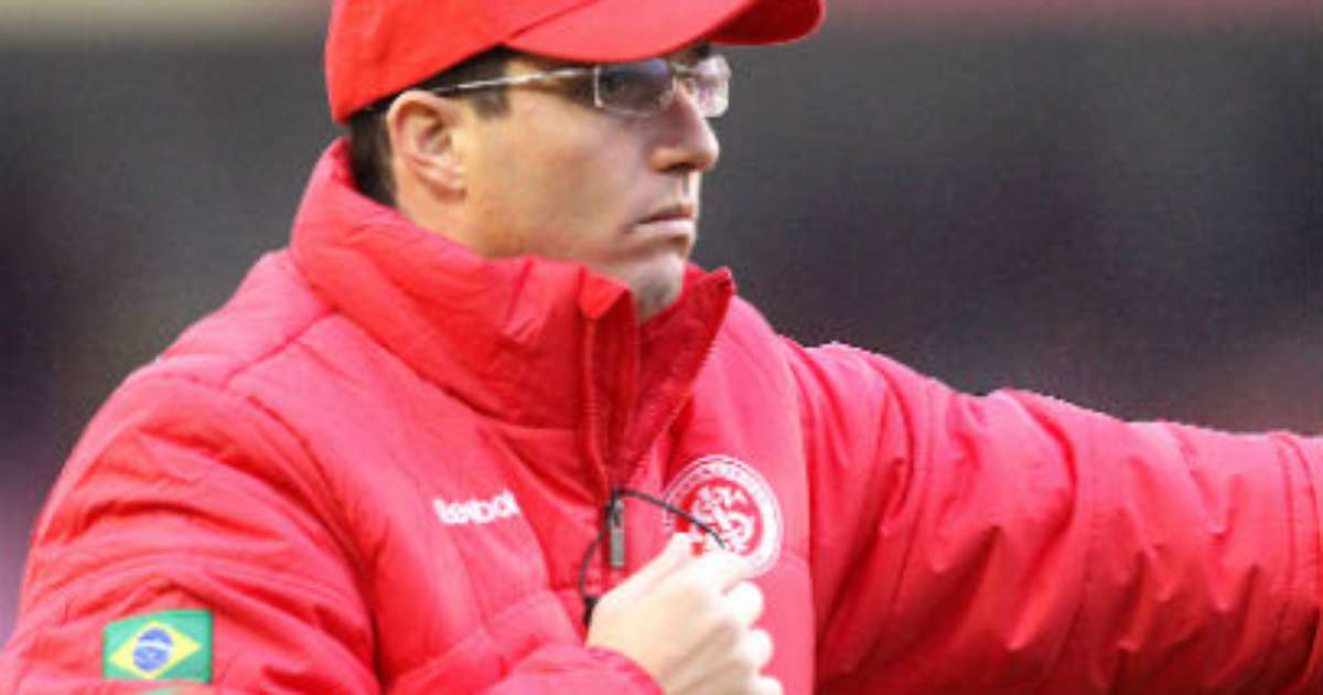 Acuado por Dunga no Inter, novo treinador chega ao Corinthians Sub-20